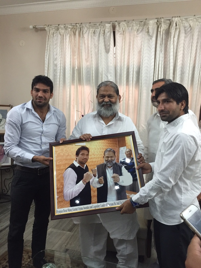 Alleging discrimination, Arjuna awardee boxer Manoj meets Vij - The Tribune