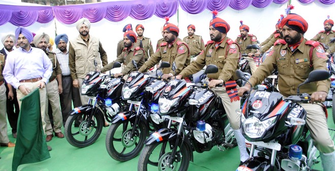 Three cars, 10 motorcycles added to PCR fleet of Mohali police : The ...