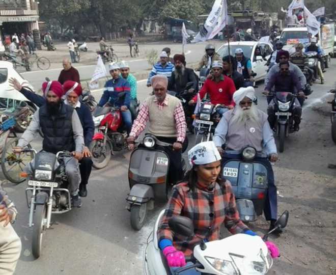 AAP holds rally to celebrate Delhi win : The Tribune India