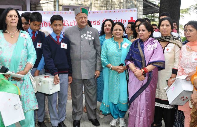 Donate liberally to Red Cross Society: Virbhadra - The Tribune