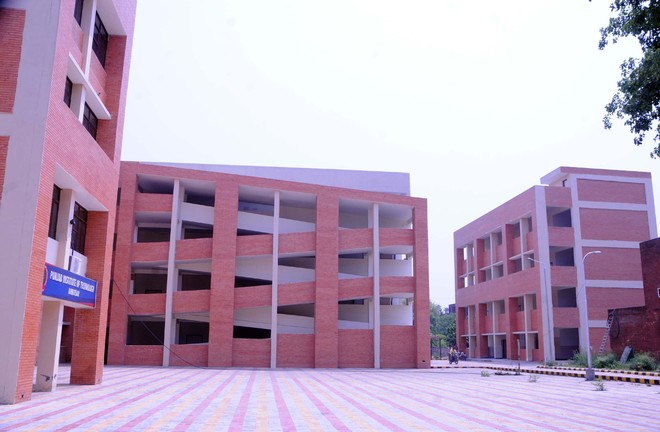 Finalise IIM site soon, Joshi tells Badal : The Tribune India