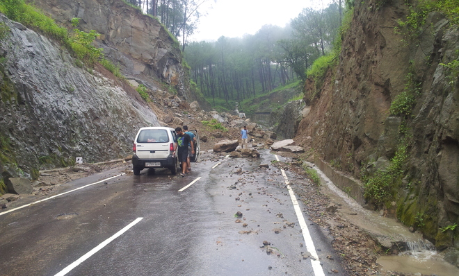 Landslides block National Highway 88 : The Tribune India