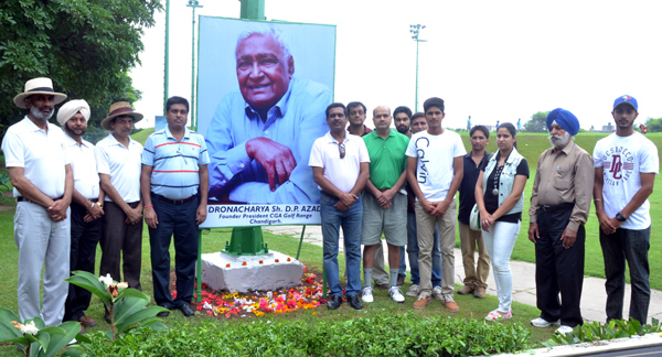 Tributes paid to legendary DP Azad - The Tribune