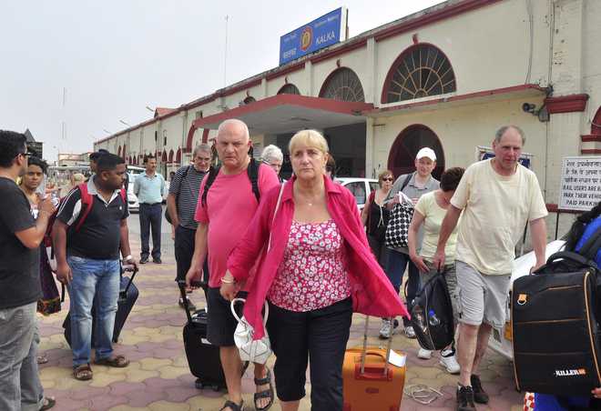 Traffic restored on Kalka-Shimla rail track - The Tribune