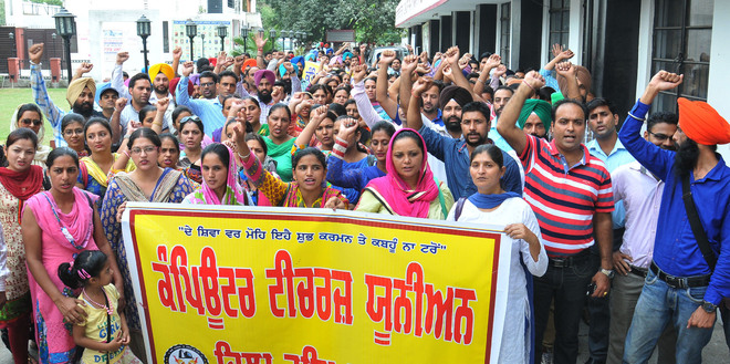Computer teachers protest in support of demands : The Tribune India
