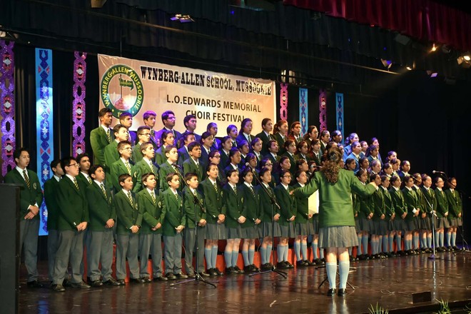 Students mesmerise at choir fest - The Tribune