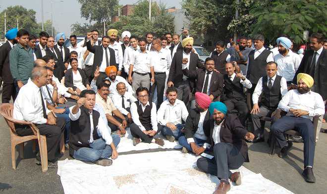 ASI suspended, SHO shifted to Police Lines : The Tribune India
