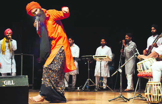 Sufi singer mesmerises : The Tribune India