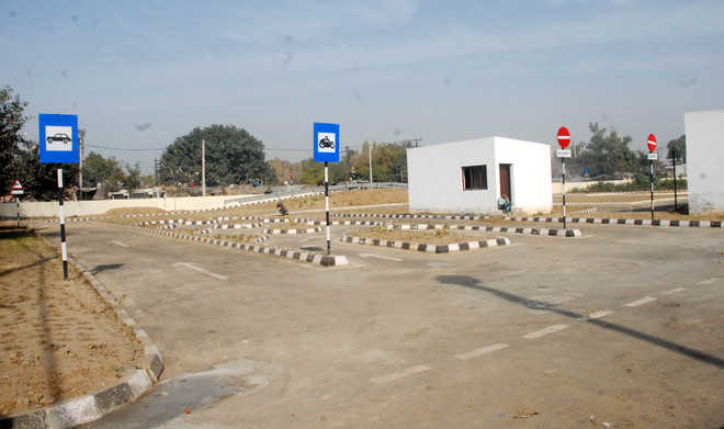 Issuing DL on same day: Company to start networking of driving track ...