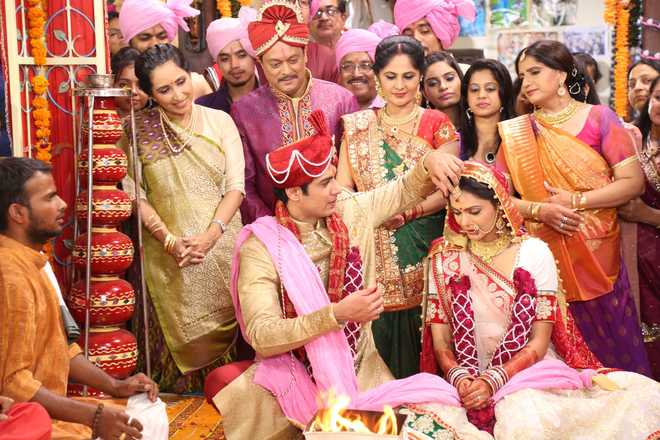 Reel wedding - The Tribune