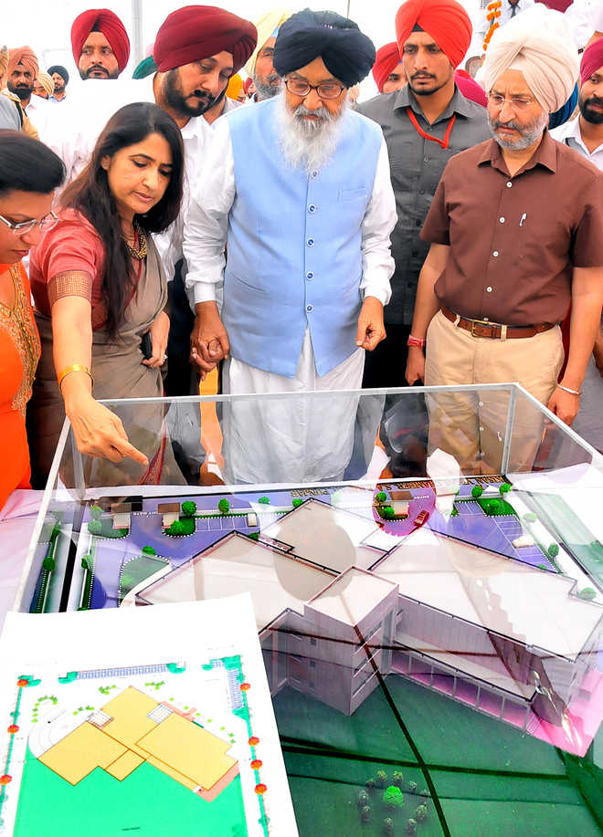 Badal lays stone of India’s 1st kisan chamber - The Tribune