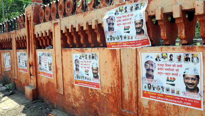 HC orders breached as political posters deface historic structures ...