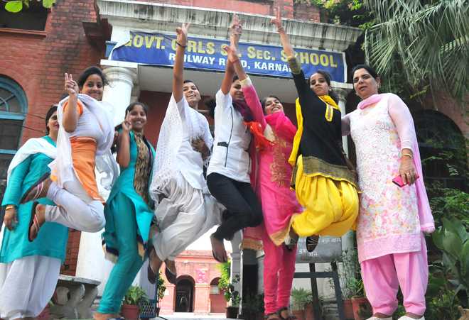 Girls outshine boys in Haryana board class 12 results : The Tribune India