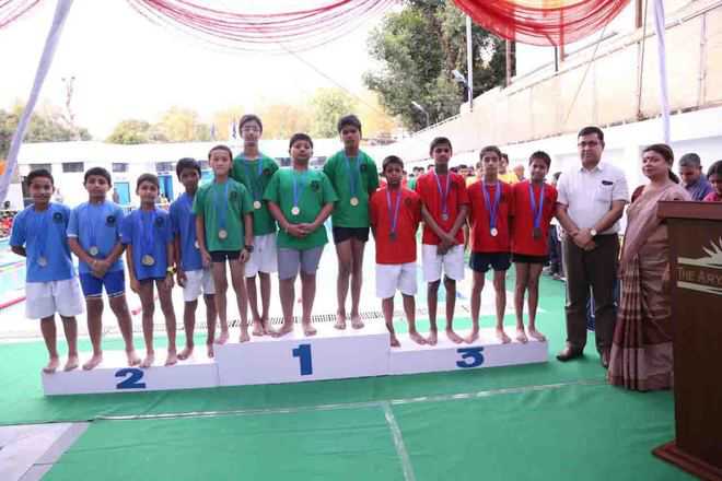 Swimming contest held at Aryan School : The Tribune India