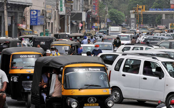 Traffic situation in city at glance - The Tribune