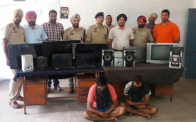 2 members of thieves’ gang held : The Tribune India