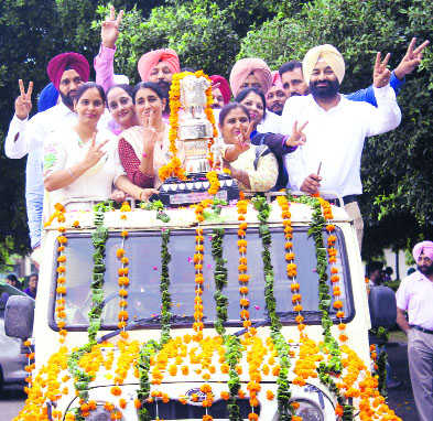 MAKA trophy received amid festivity in Patiala - The Tribune