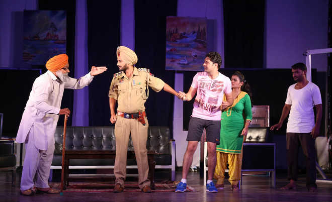 ‘Udhara Pati’ has students in splits : The Tribune India