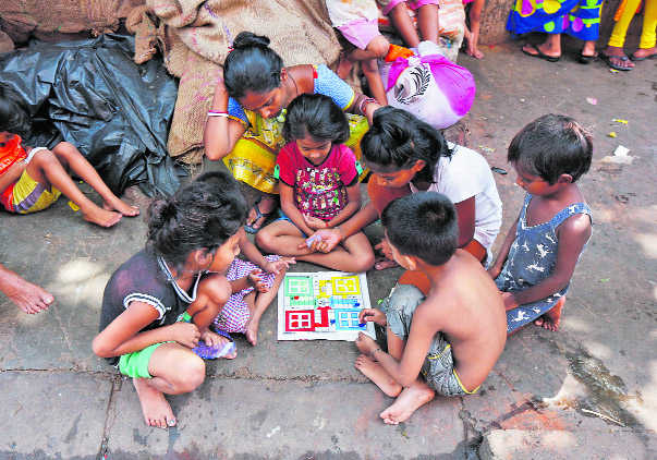 The arithmetic of counting the poor - The Tribune