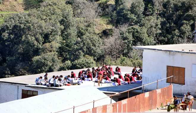 Primary schools lack basic facilities: Report - The Tribune