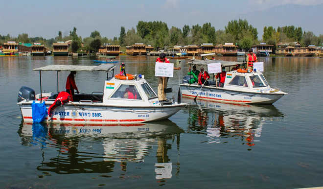 Silt, farm runoff pose threat to Dal - The Tribune