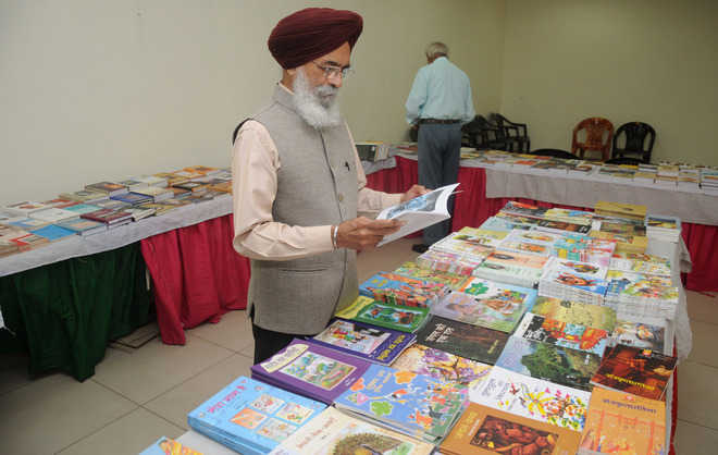 Make the most of book exhibitions, says Patar : The Tribune India