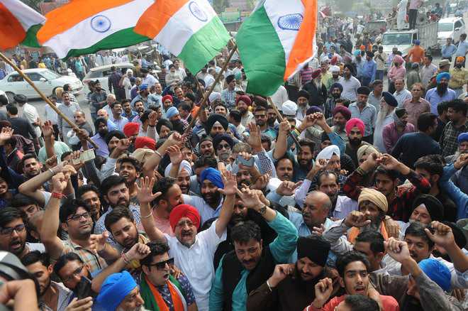 Jammu bandh cripples life : The Tribune India