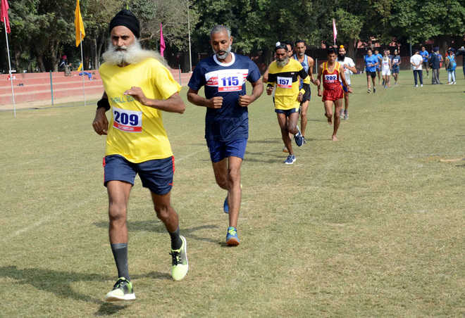 Ramandeep, Kanwaljeet win gold medals in veteran athletics c’ship - The ...