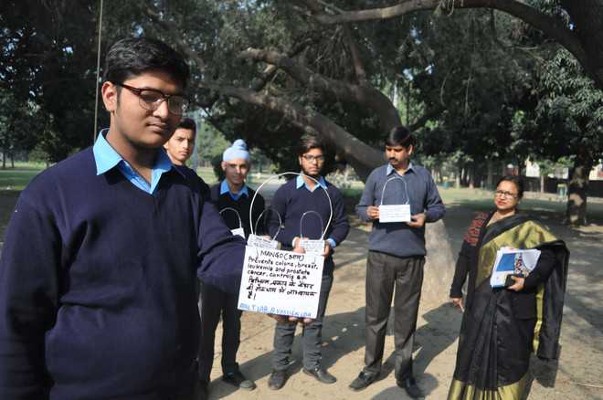 Small placards for a big change : The Tribune India