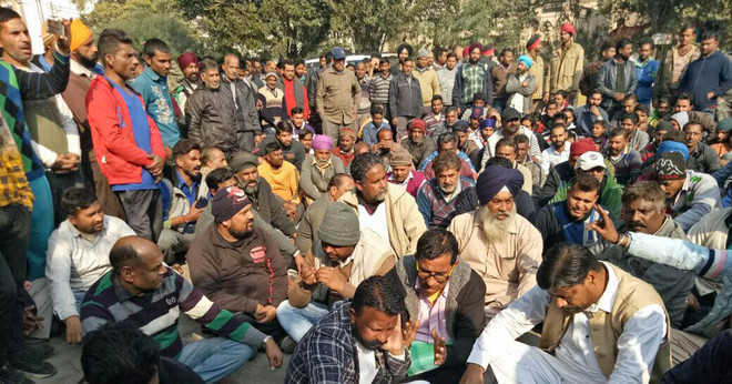 Auto-rickshaw drivers observe strike in city, commuters suffer - The ...