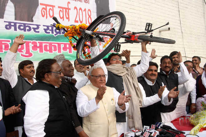 Let’s fight BJP together, Tanwar tells colleagues : The Tribune India