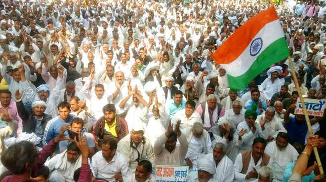 Jat quota stir reaches Delhi, thousands gather at Jantar Mantar : The ...