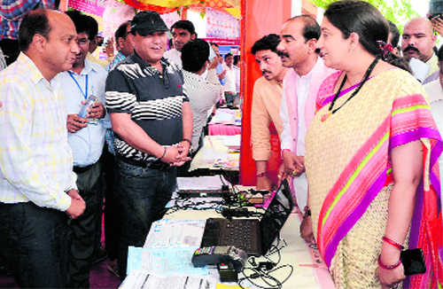 Irani opens Digidhan fair in Haridwar : The Tribune India