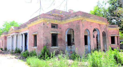 Conservation work of GMC building begins - The Tribune