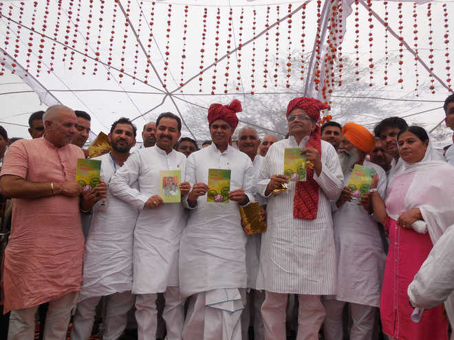 HP Guv urges farmers to take up organic farming : The Tribune India