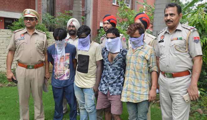Gang of robbers busted, four arrested in city - The Tribune