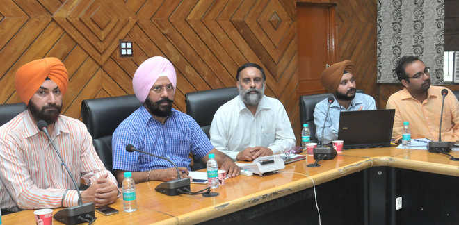 Employees of SDM office made aware of online services - The Tribune