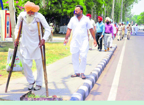 VIP movement stalls life : The Tribune India