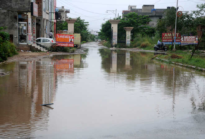 Kharar submerged : The Tribune India