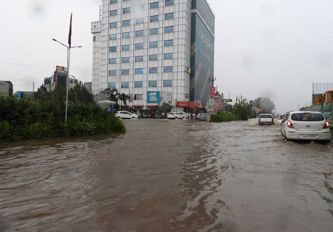 Traffic bottlenecks at Kharar - The Tribune