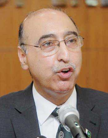 Basit points at ‘Pakistan’s worst secretary ever’ - The Tribune
