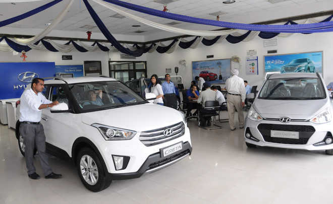 Cabinet approves raising GST cess on luxury cars to 25% : The Tribune India