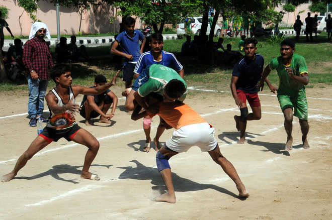 Exciting contests on Day 3 of school games : The Tribune India