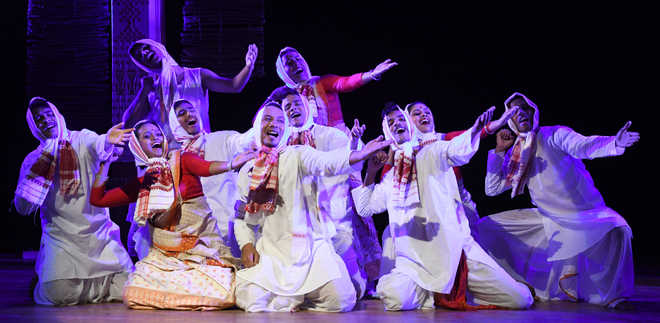 Musical play ‘Charandas Chor’ lights up theatre fest - The Tribune