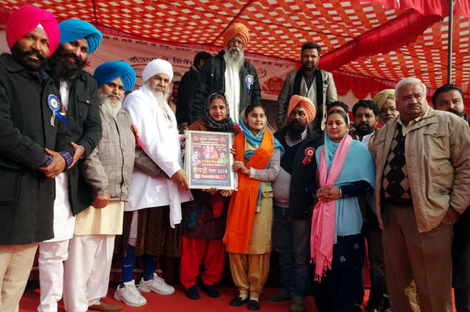 Lohri of 150 girls celebrated at Pohir village - The Tribune