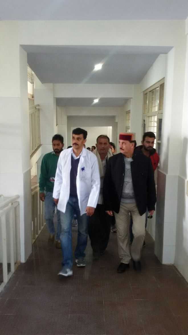 MLA Jaryal inspects Dalhousie hospital - The Tribune
