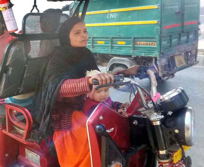 Creche for rickshaw driver’s child - The Tribune