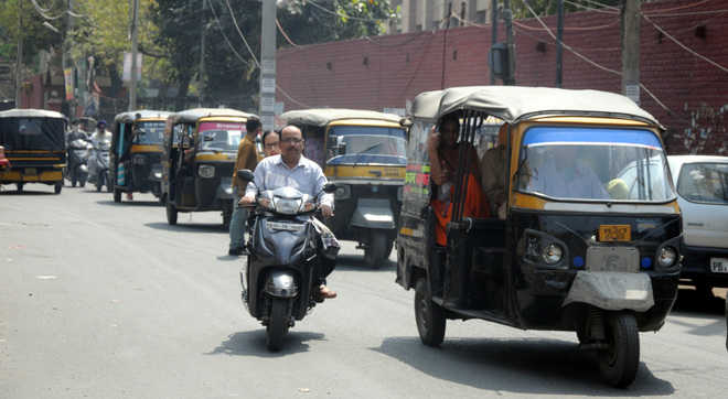 Despite ban, diesel auto-rickshaws ply on city roads with impunity ...