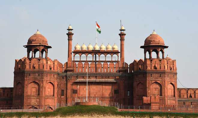 Dalmia Bharat group ''adopts'' Red Fort; Cong questions govt move - The ...
