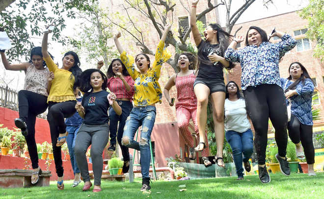 Girls outshine boys in CBSE Class 12; Noida girl scores 100% ... almost ...